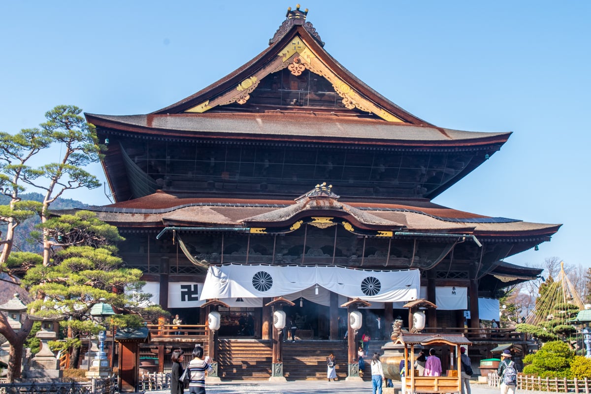 The Jigokudani Wild Snow Monkey Park [Guide] | Go! NAGANO Official ...