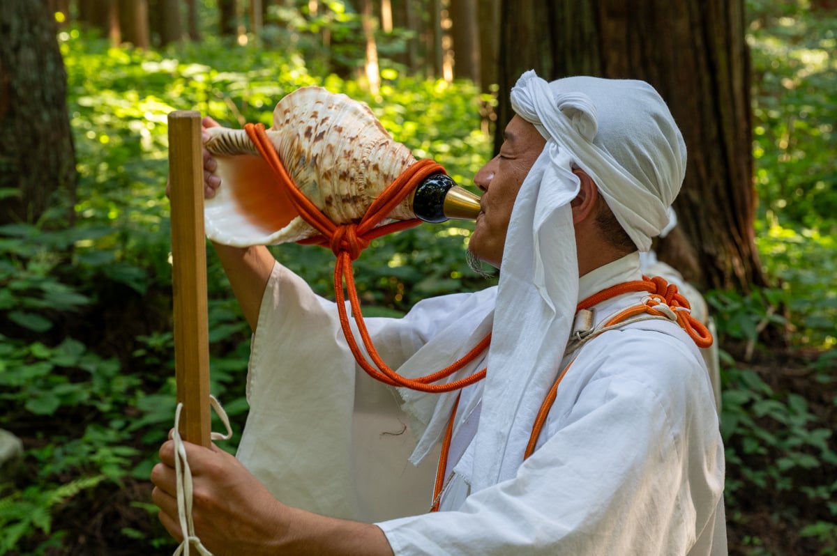 Yamabushi Experience Tour at Kosuge Shrine | Go! NAGANO Official Travel Guide of Nagano, Japan